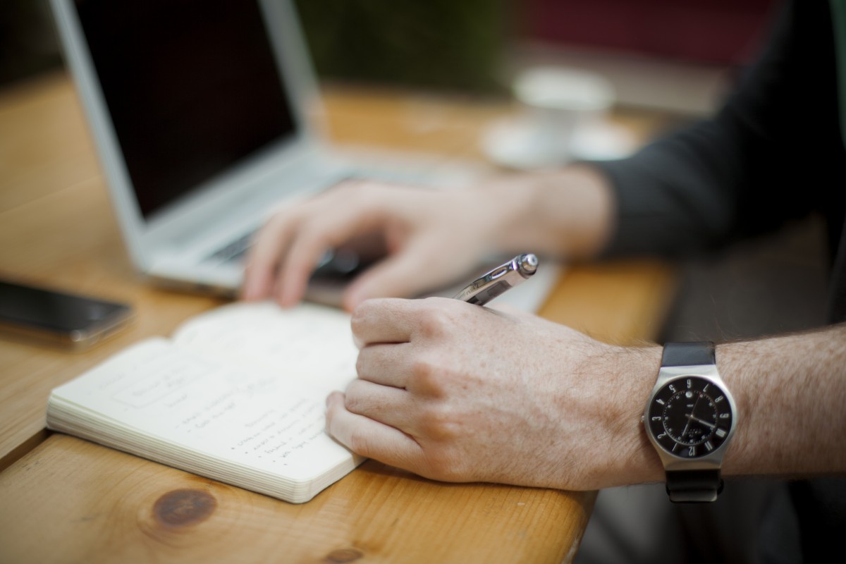 How To Take Notes Fast? - FreelanceHouse Blog